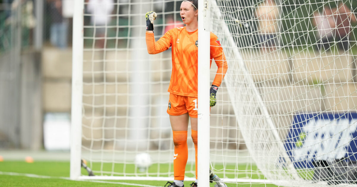 Vancouver Rise FC keeper wins ‘Golden Glove’ award - Vancouver Rise FC